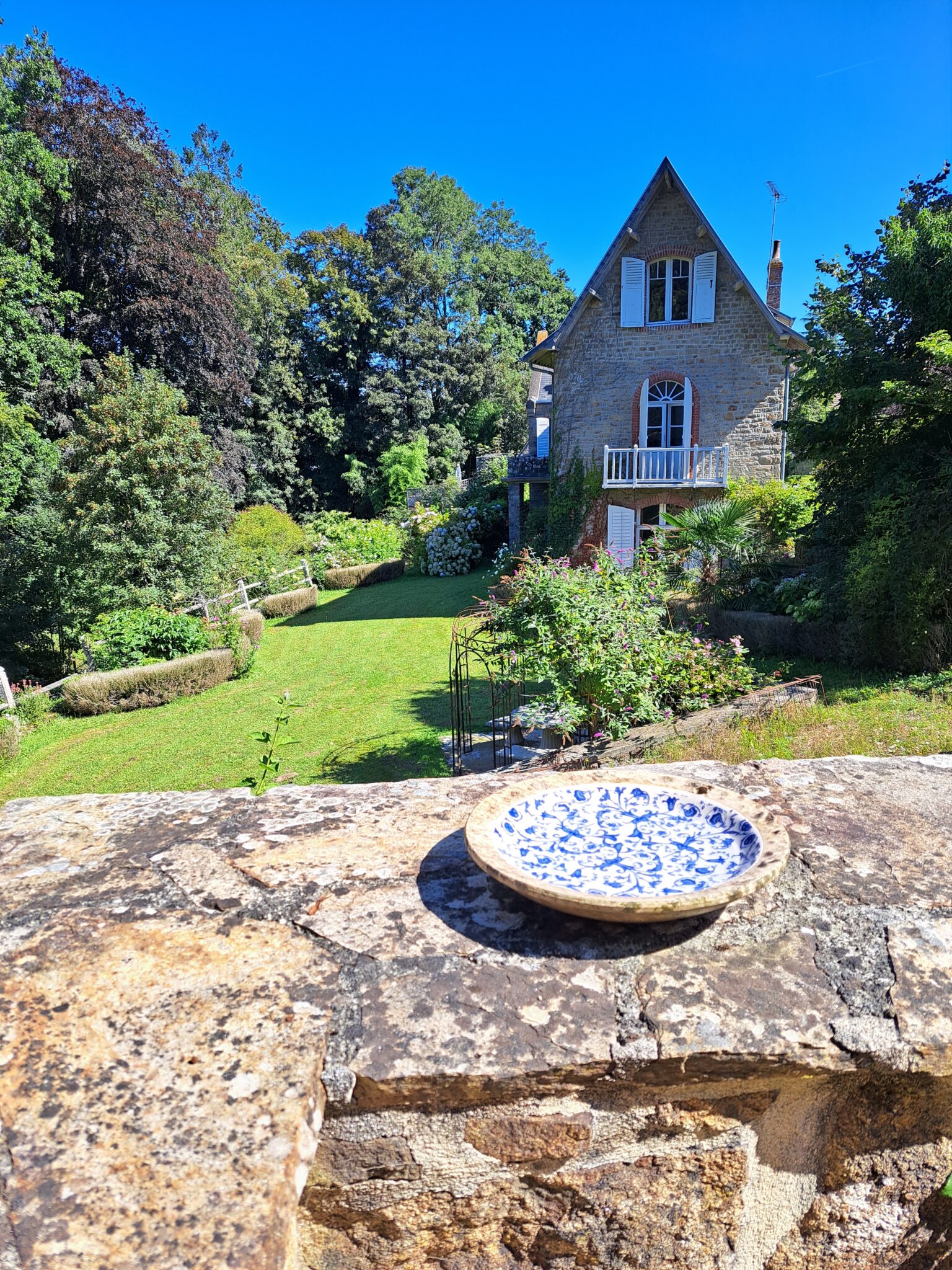 House With Gite And Land In Avranches 50-381 Miles Immo